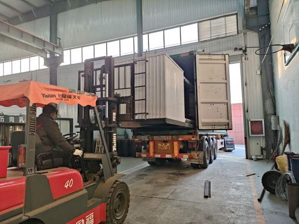 What are the advantages of raw materials for emulsion bitumen equipment?